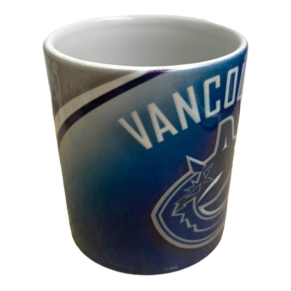 NHL | Dining | Nhl Vancouver Canucks Whale Logo Official Ice Hockey ...